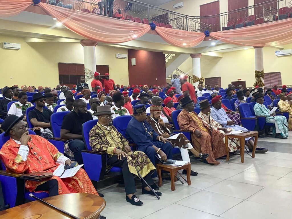 Top Traditional Rulers Paid Tributes To Nyenwe-Eli – Dez Mayorz Top Traditional Rulers Paid Tributes To Nyenwe-Eli – Dez Mayorz